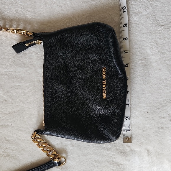 Michael Kors | Bags | Michael Kors Black Crossbody Purse | Poshmark